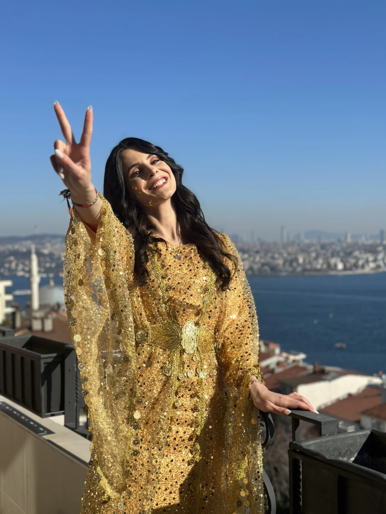 Özel Dikim Taşlı Gold Kiras-Fîstan - Kurdistan Eva